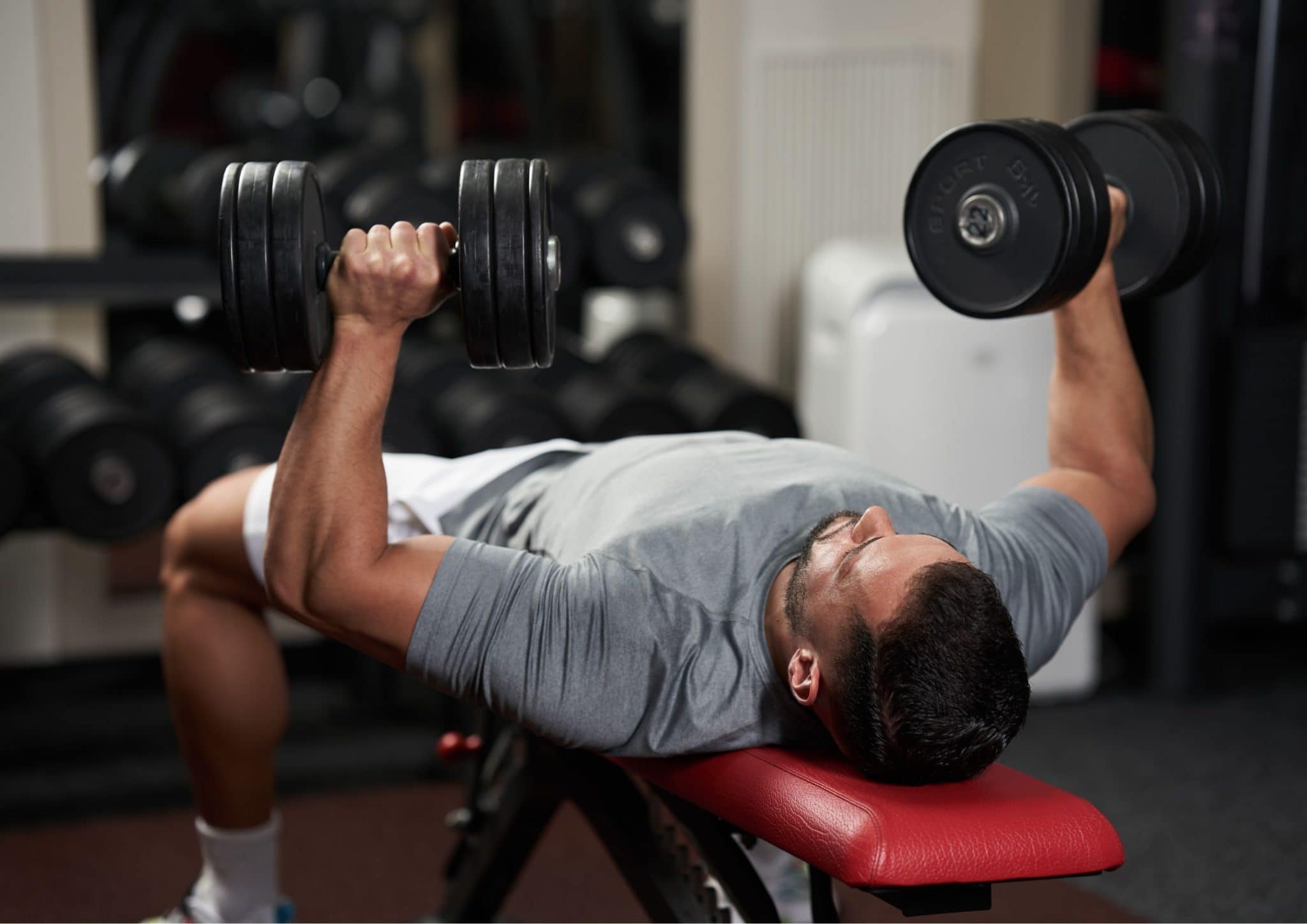 Øvelser med medisinball: Effektiv trening | GetFitness