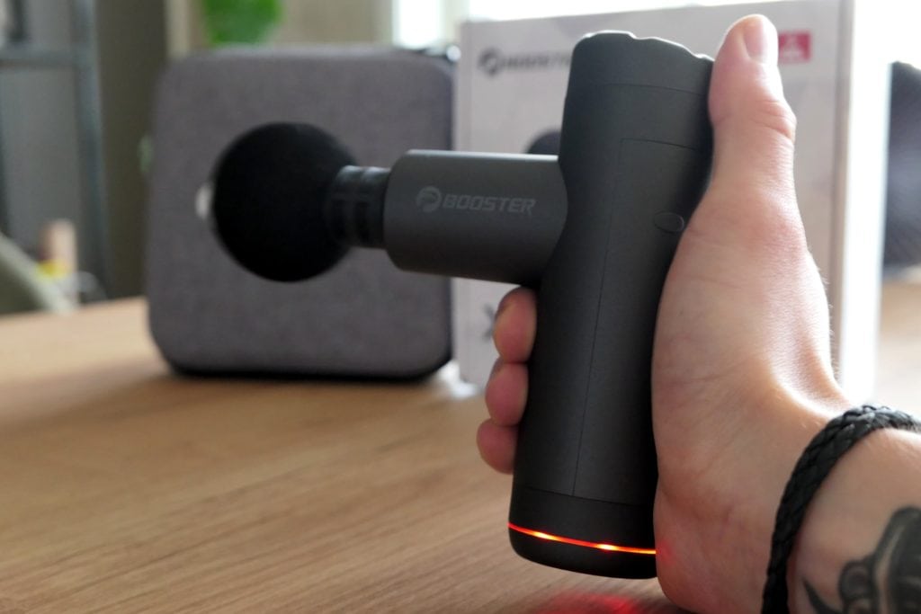 Booster Mini X Test: En kompakt massasjepistol! | GetFitness