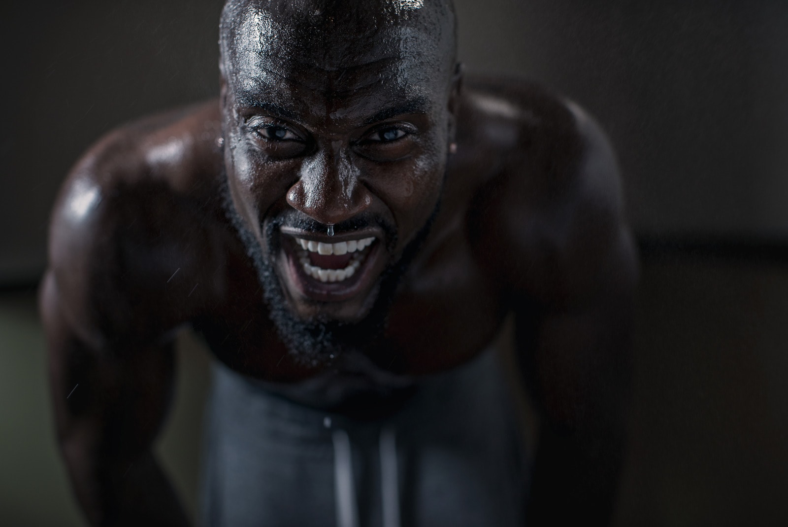Calisthenics for nybegynnere: Guide & treningsprogram | GetFitness